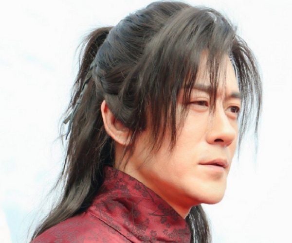 Lin Yushen played Miao Renfeng, Xing Fei and Liang Jie played the two ...