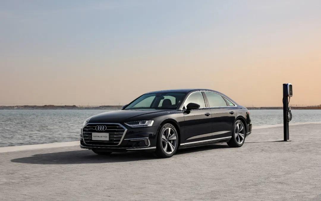 NFT artwork inspired by the new Audi A8L60 TFSIe was unveiled - iNEWS