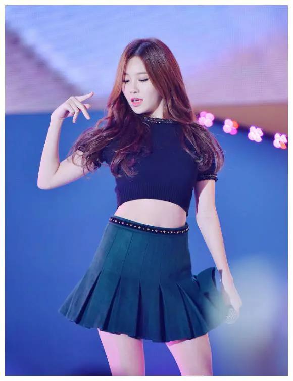 500 million won for insuring the legs, South Korea's most expensive top ...