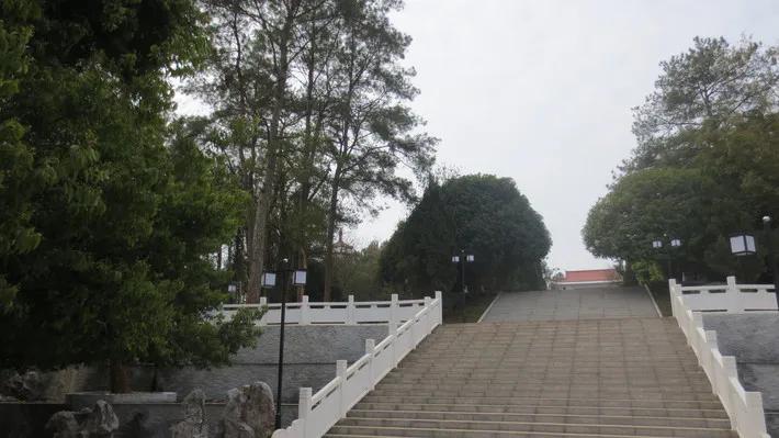 Walk into Ruijin, look at this red hot land - iNEWS