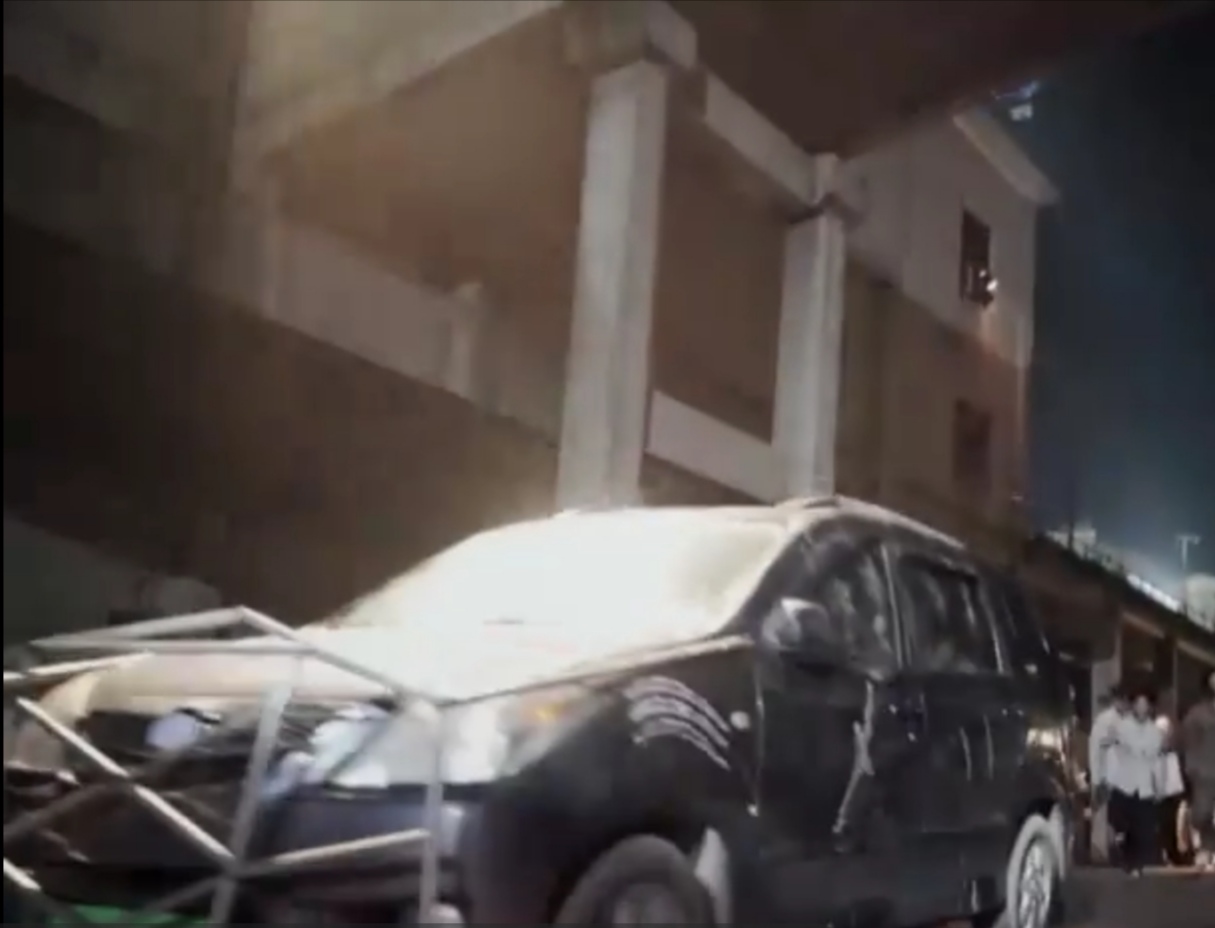 Really miserable escape NPC "Escape Room 3" output depends on shouting ...