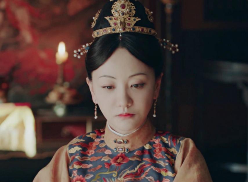 42-year-old Wen Zhengrong showed his face in "Yulouchun" and mothered ...