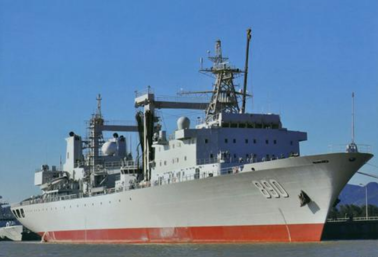 Iran's giant "aircraft carrier" debuts in the military exercise, with a ...