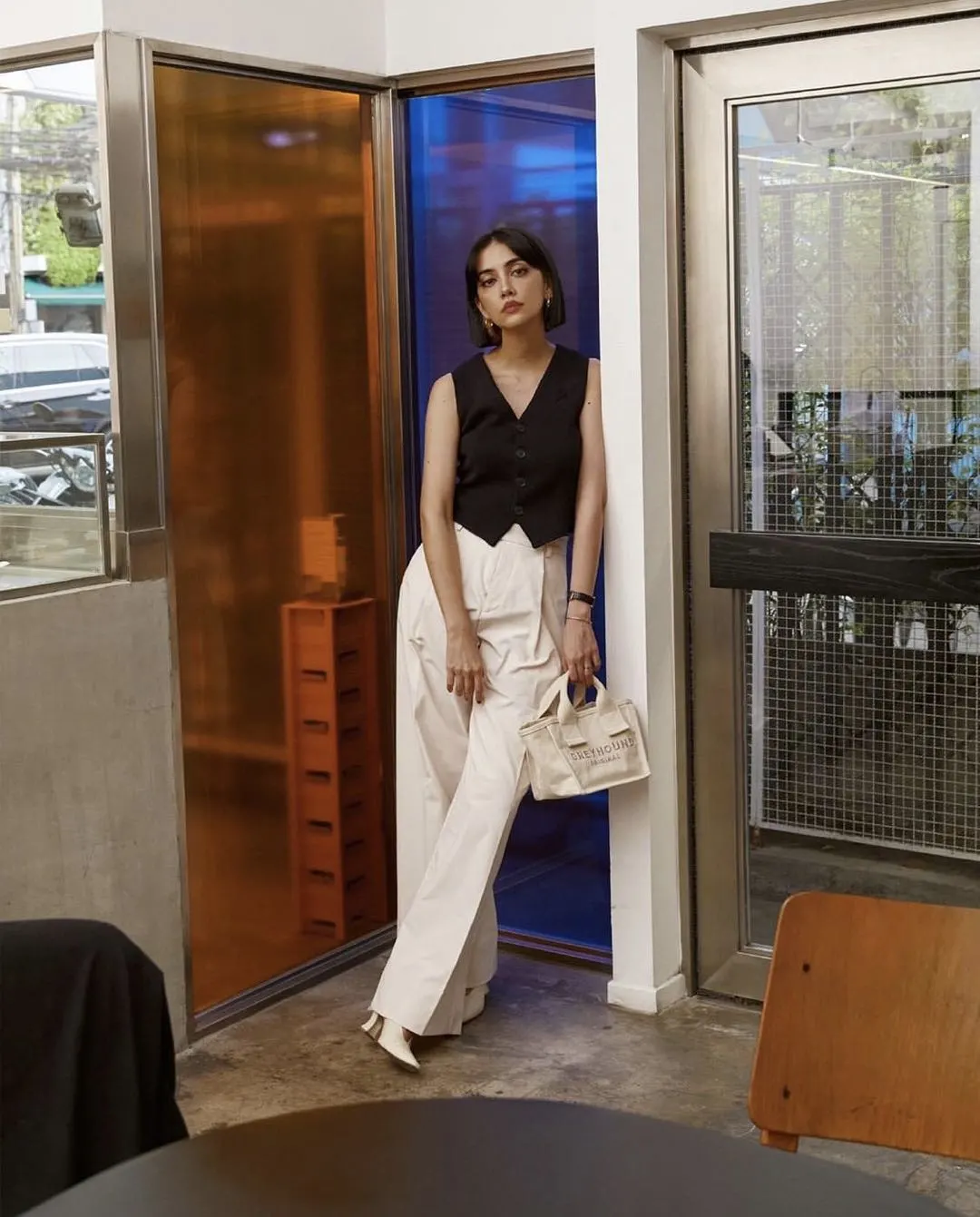 Pear-shaped girl, she looks so good - iNEWS