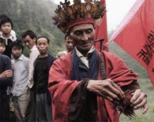 "The Miao people have gu, and gu poisons people." What exactly is the ...