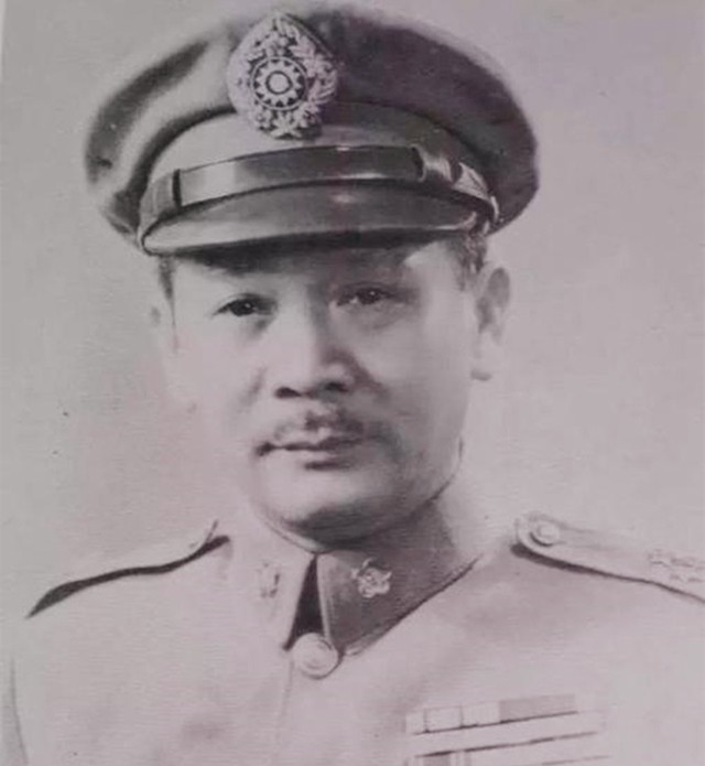 After the famous anti-Japanese general Zhang Fakui took refuge in ...