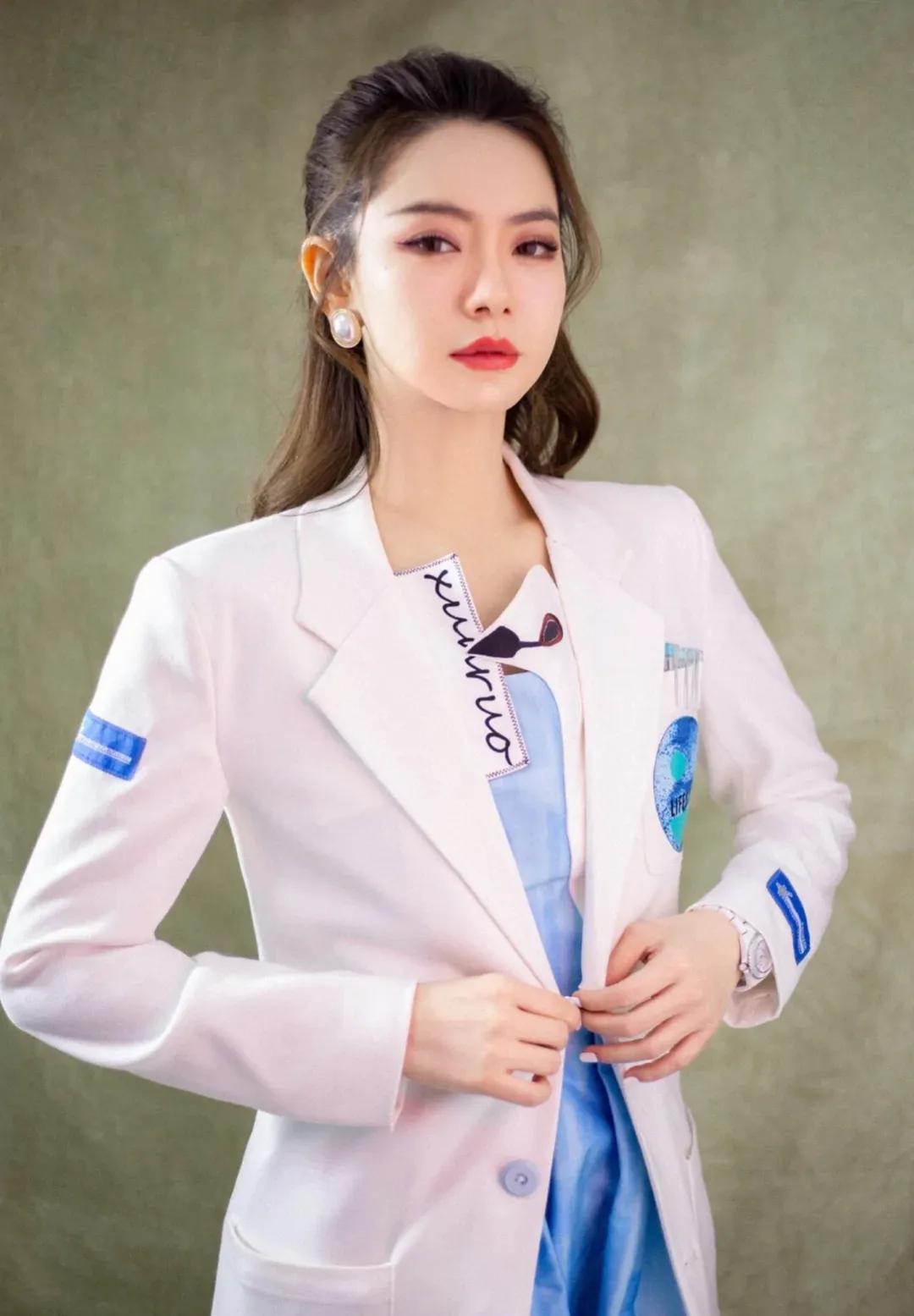 Beautiful pictures of Qi Wei - iNEWS