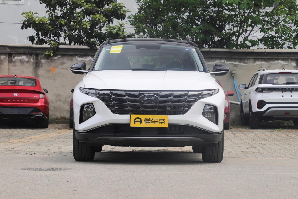 The design understands young people very well, the wheelbase has been ...