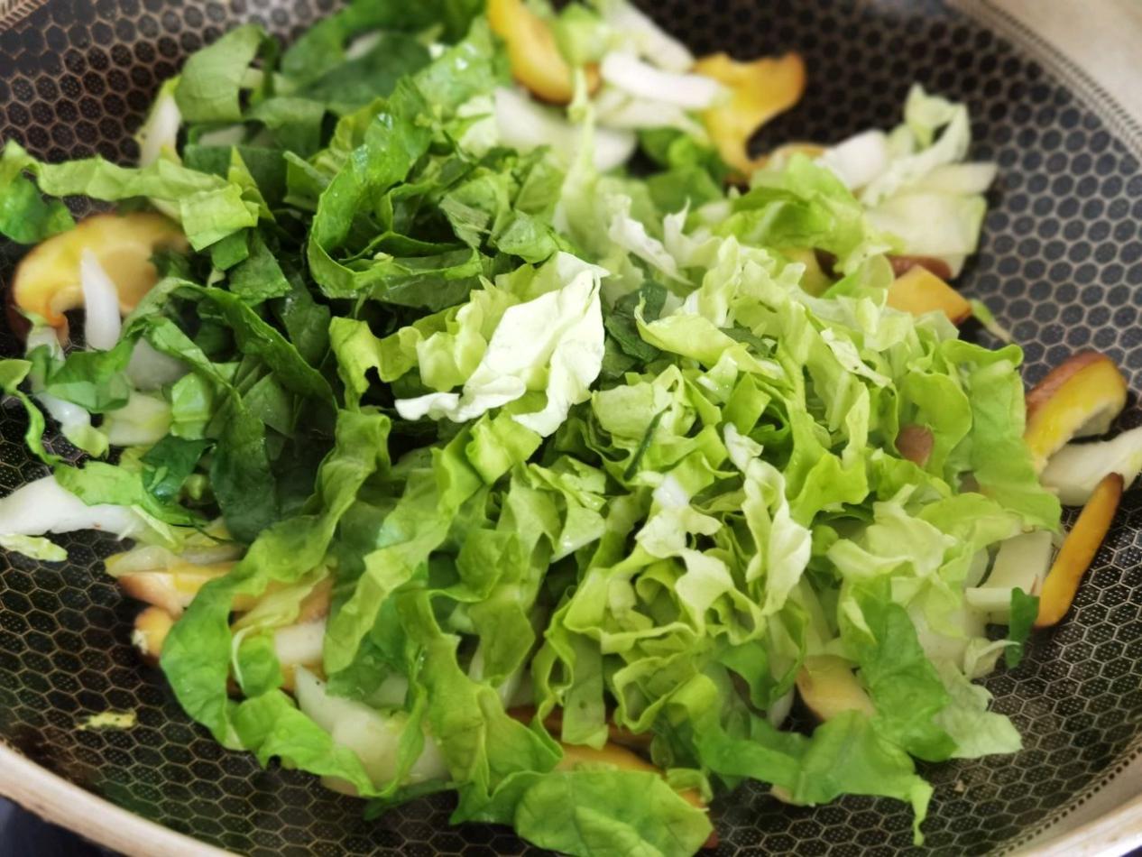 Eat less greasy food in winter. This vegetarian dish is nutritious and ...