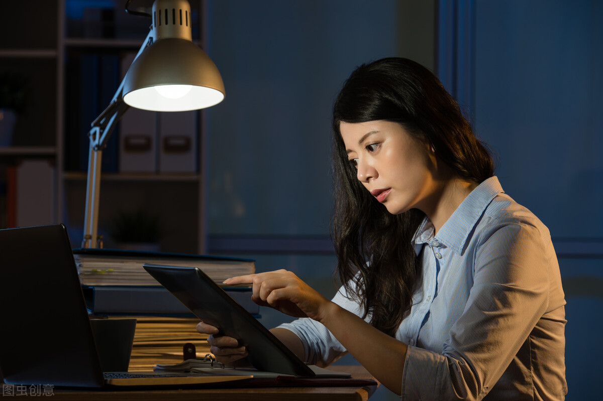 Is it really useful to stay up late at night and take a nap? - iNEWS