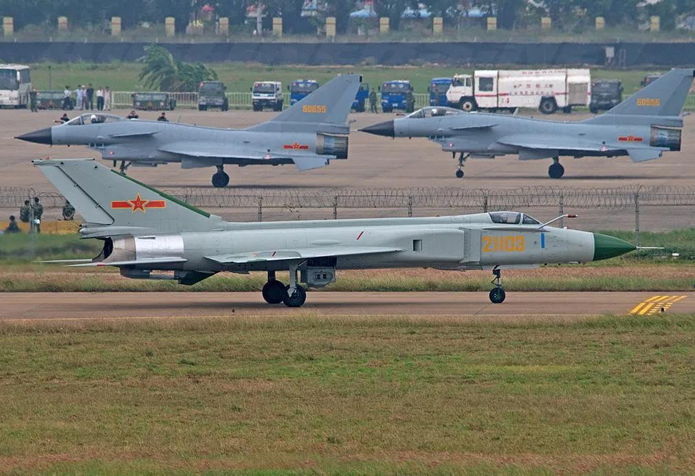 The J-8 series fighters won glory in adversity and made the 4 ...