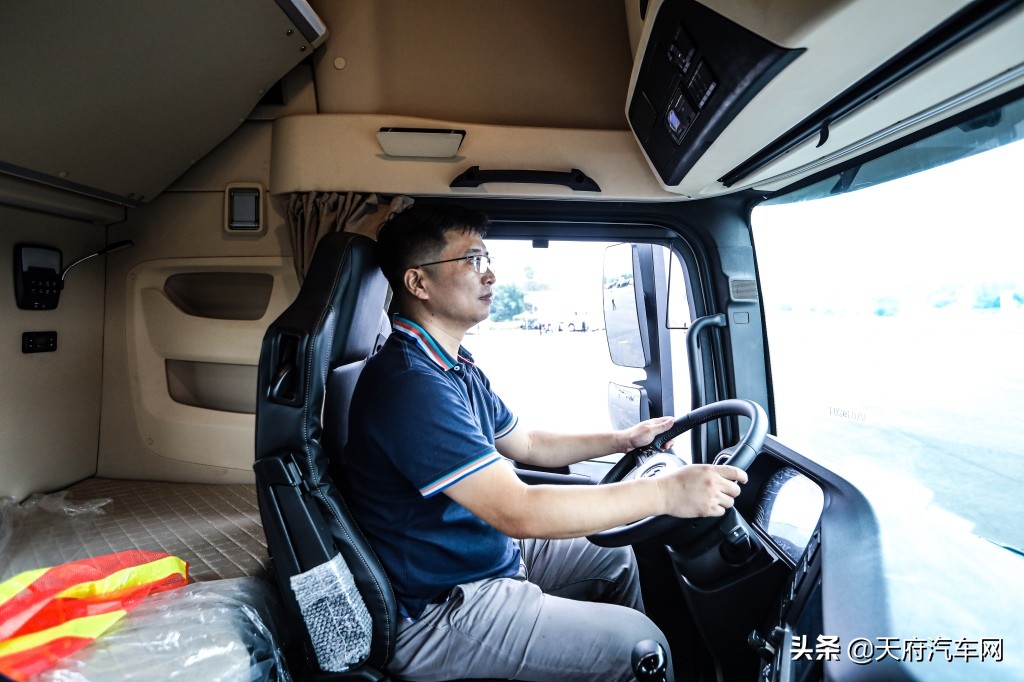 Shaanxi Automobile Delong X6000: Use the power of innovation to meet ...