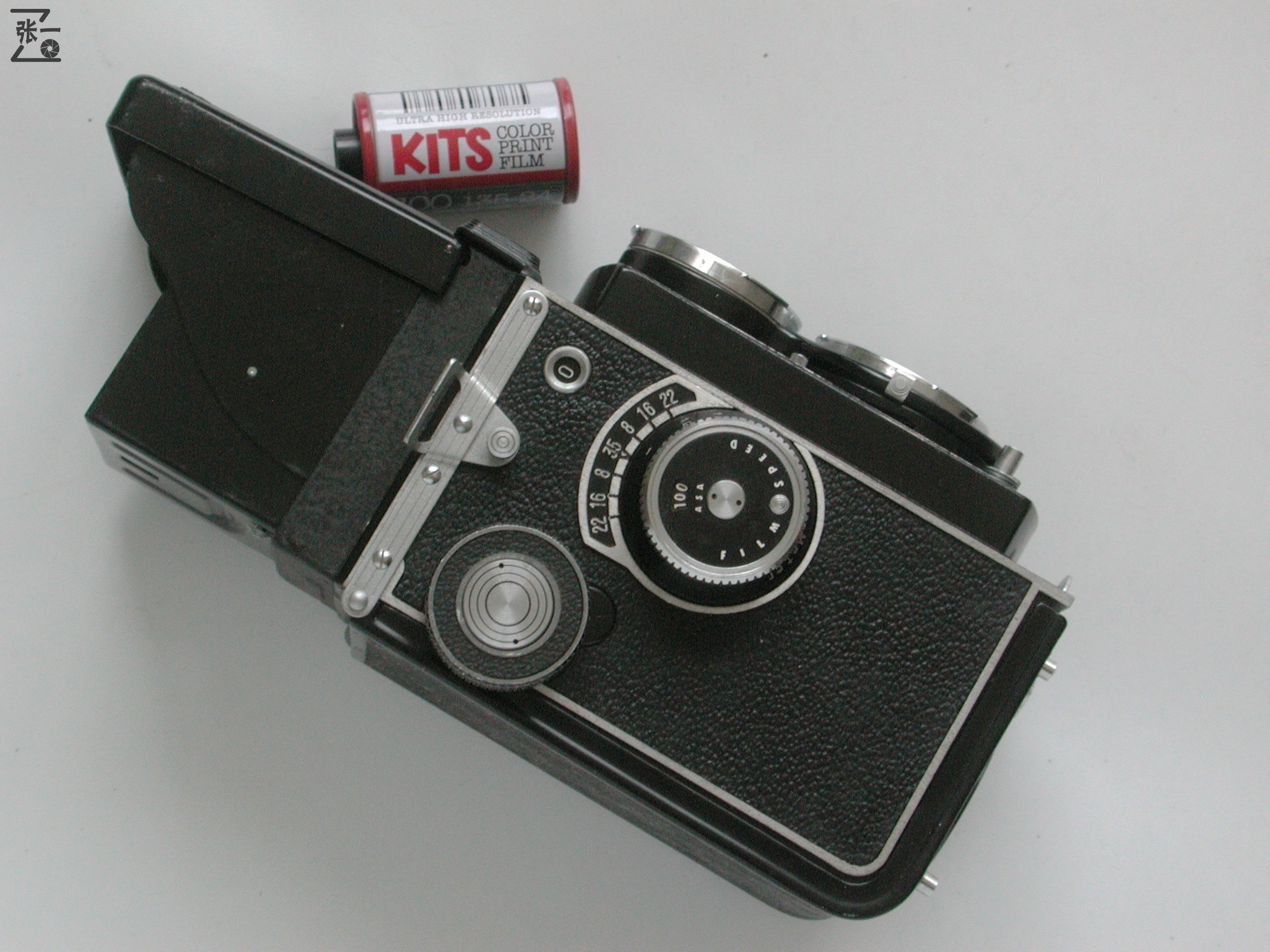 Double-reflex camera with right hand focusing: Walzflex IIIA!Made in ...