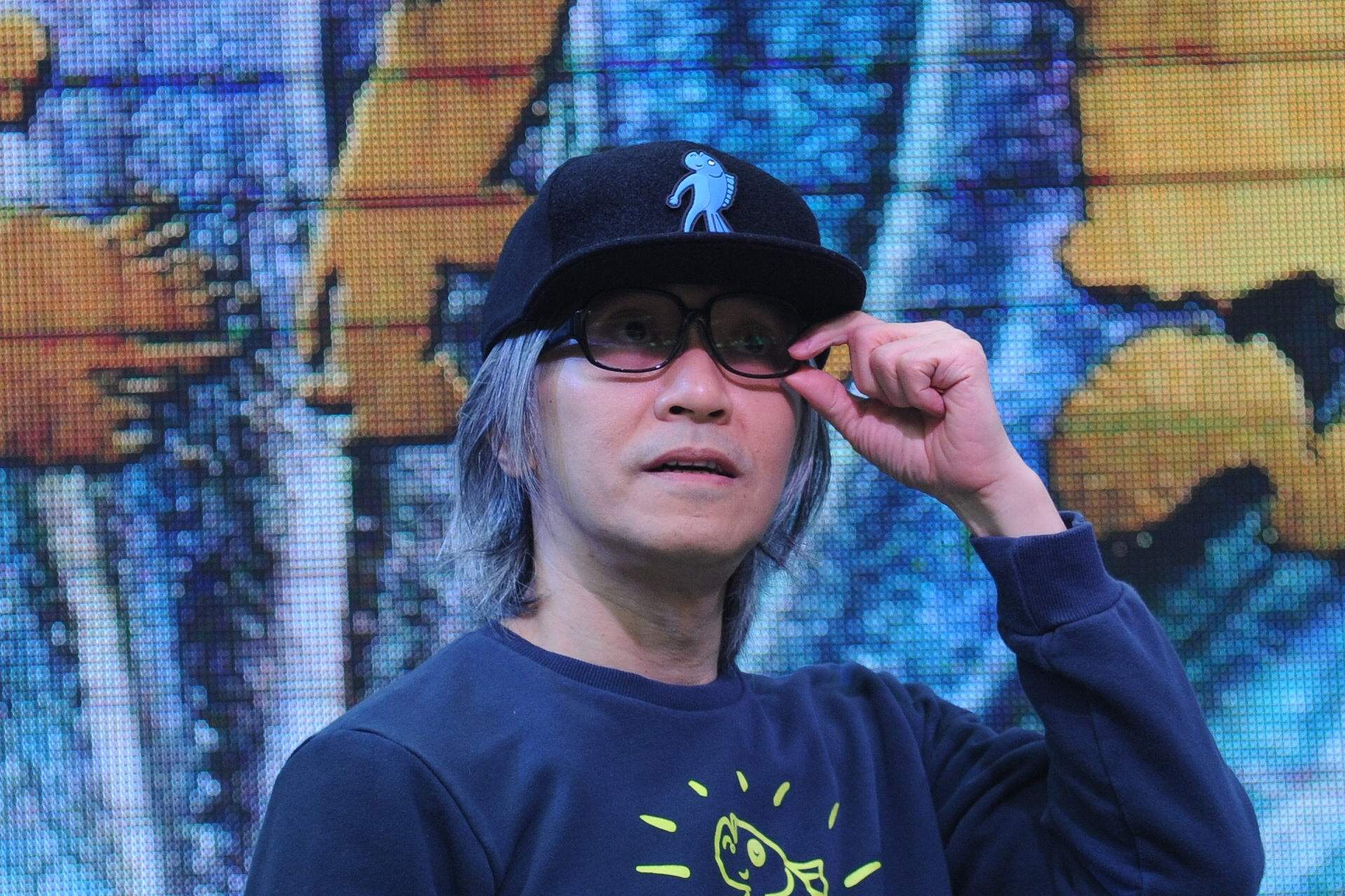 Stephen Chow appeared for the first time after failing the gambling ...