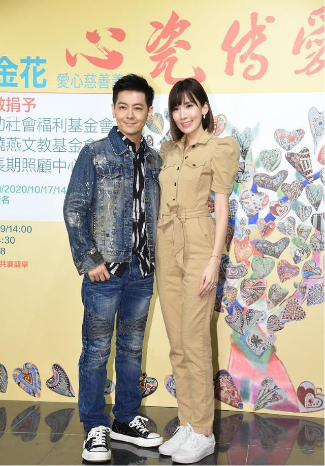 Chen Ruoyi is really considerate and wears flat shoes on the same stage ...