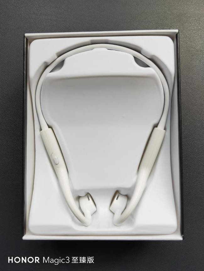The next generation of headphones is available: directional air ...