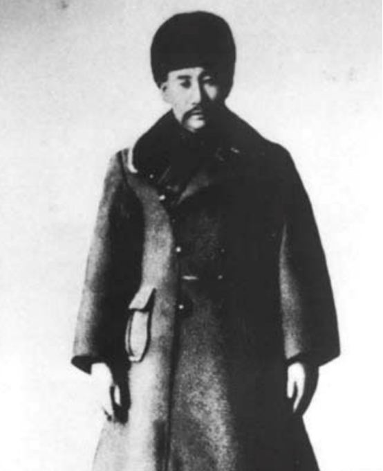 In 1950, the seriously ill Ma Zhanshan left a will, hoping that his ...