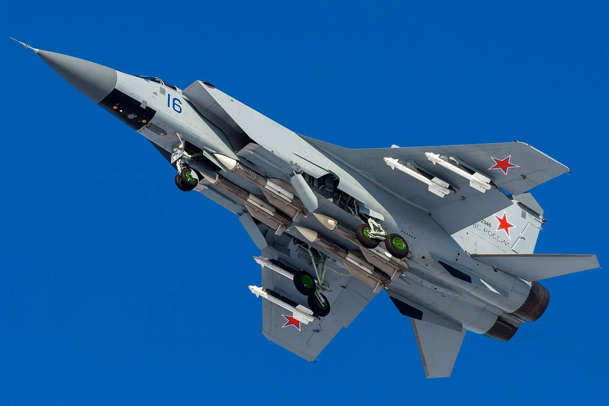 Sixth generation machine? The MiG 31 is already the fastest fighter in ...