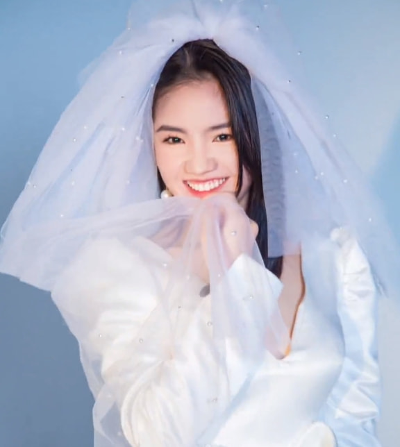 "Deformation" Li Leyou grows up, Cui Ma shows off her wedding photos ...