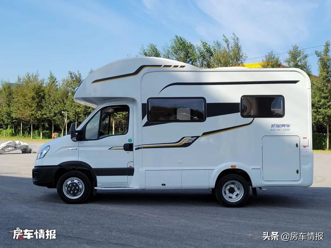 A new star RV suitable for 4 people, complete with water and ...