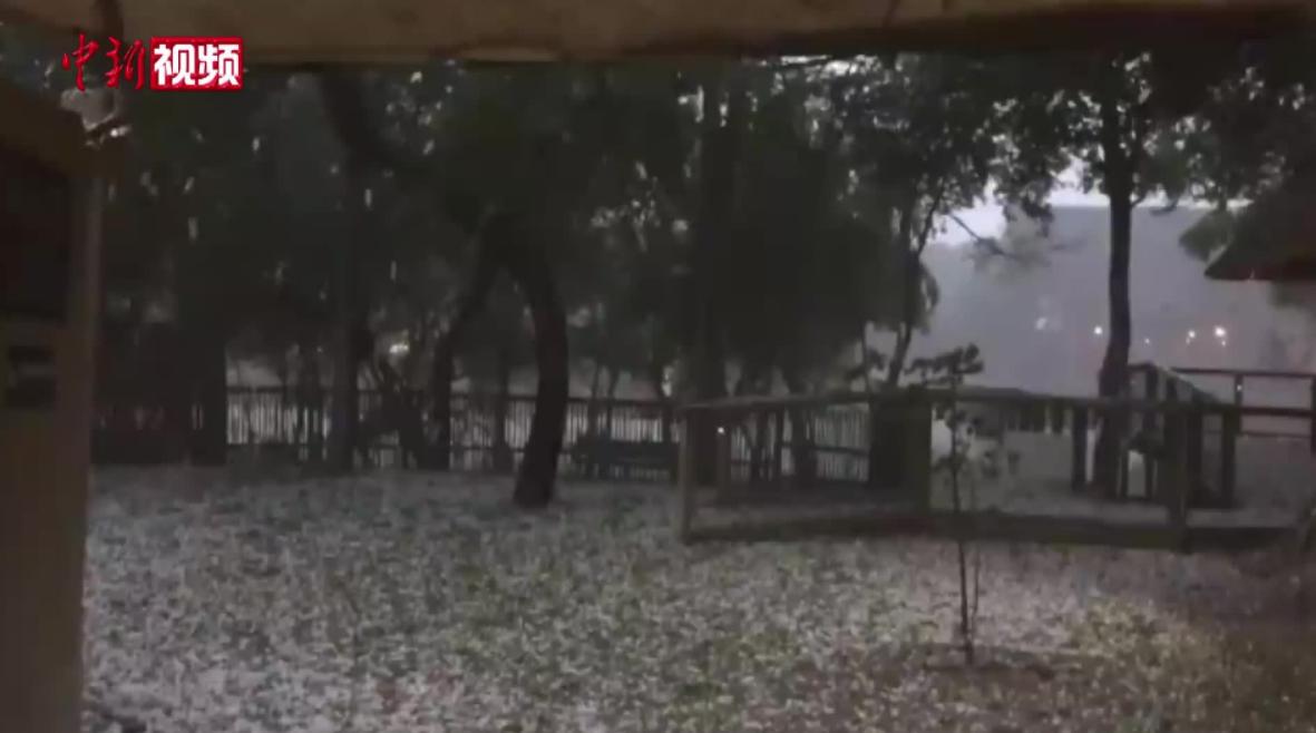 Rare snowfall in Cameroon near the equator! Mankind is in the Great Ice ...