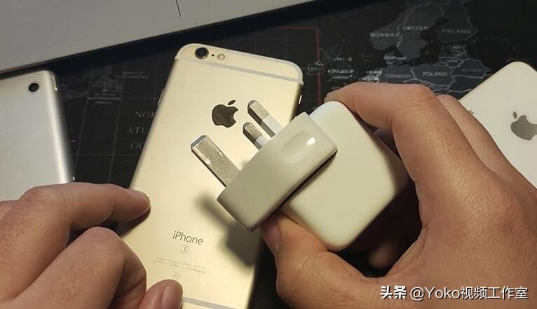 The third generation iPhonese bold prediction, less than 4000 triflee ...