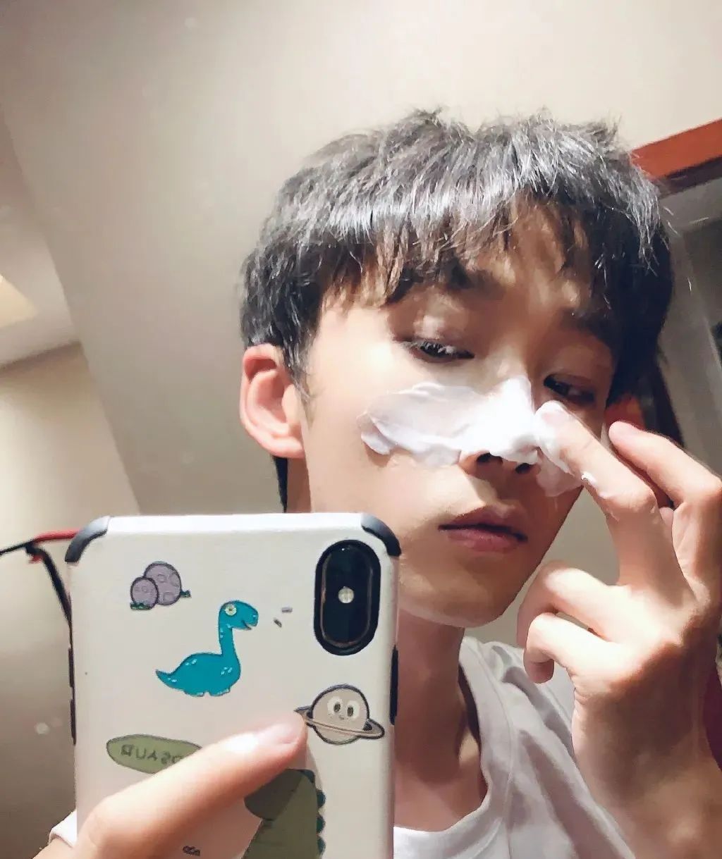 Actor Li Bowen: clean and pure power - iNEWS