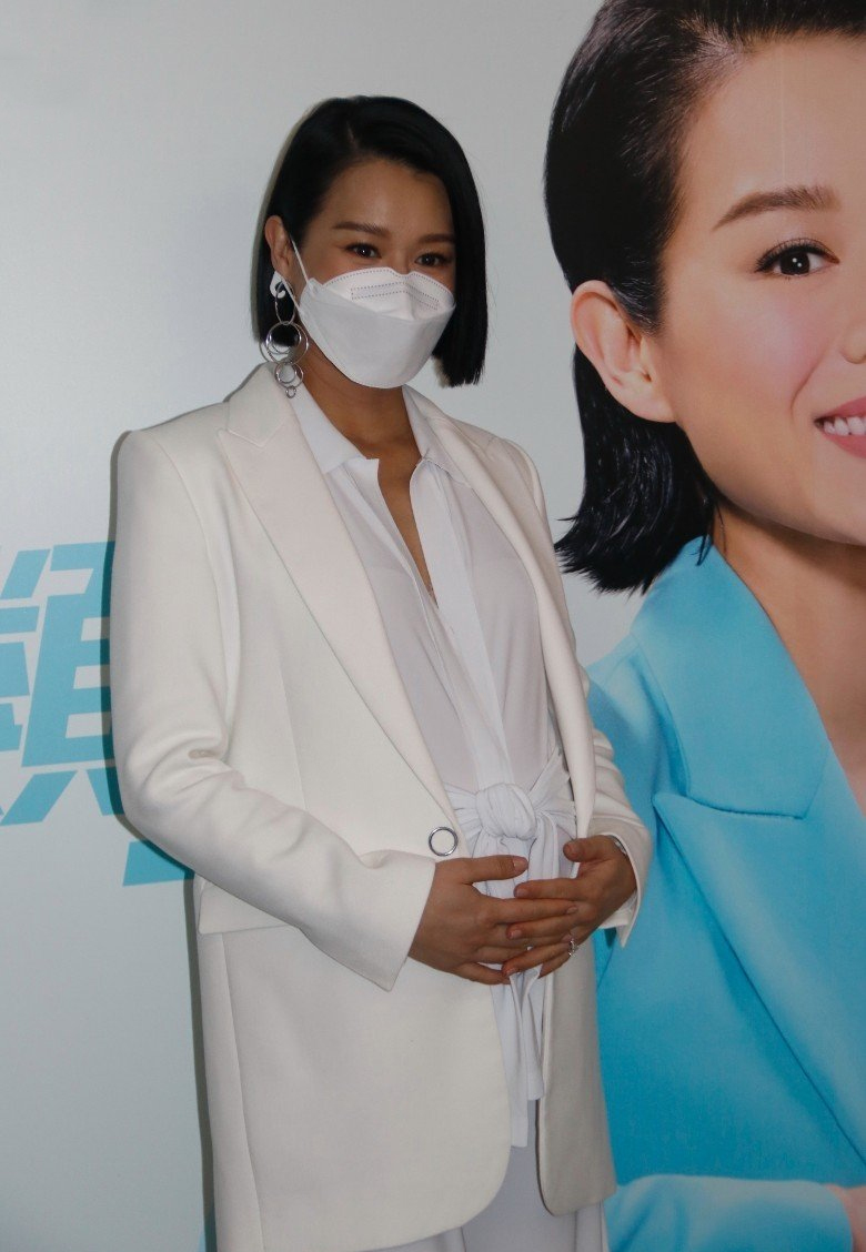 Hu Xinger's 8-month pregnant belly, the belly, the belly is good, the ...