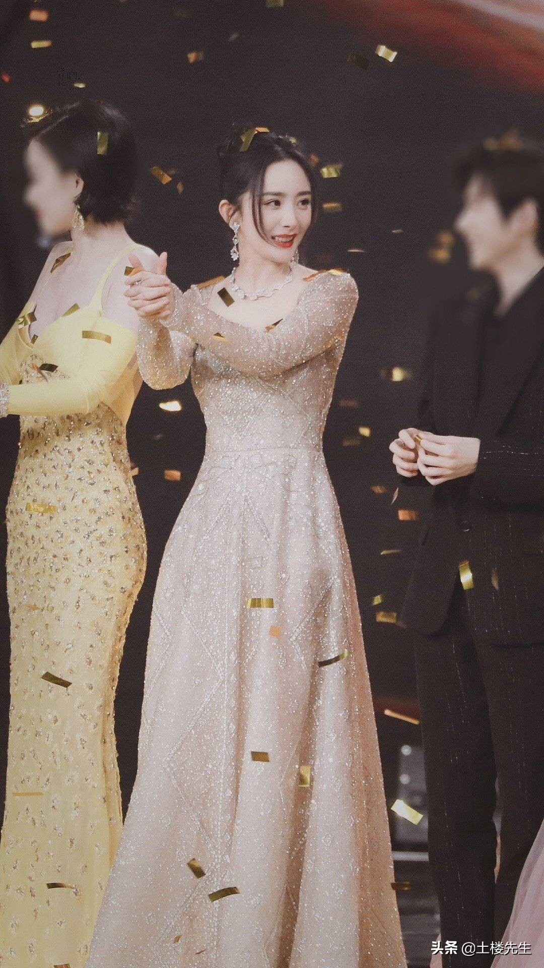 Tang Yan, Ni Ni, Yang Mi, and Yang Zi contend for beauty, and Master ...