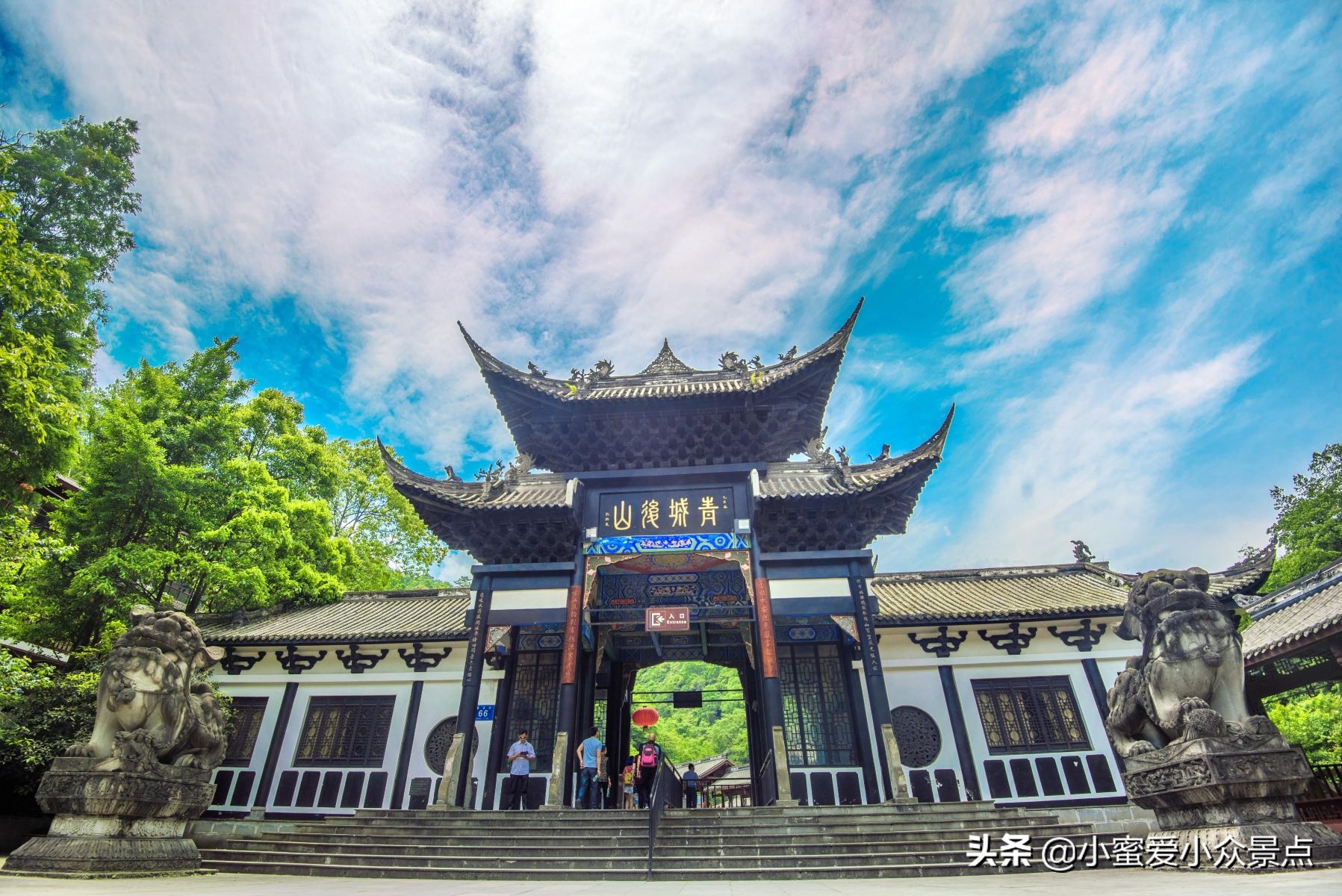 I "oxygen" you!Three steps and one waterfall, five steps and one pool ...