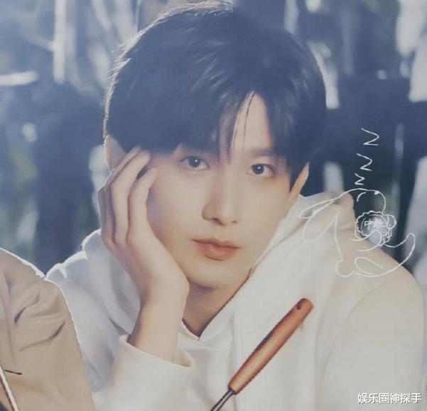 He is 183cm tall and won the award for "Thirty Only" at the age of 26 ...