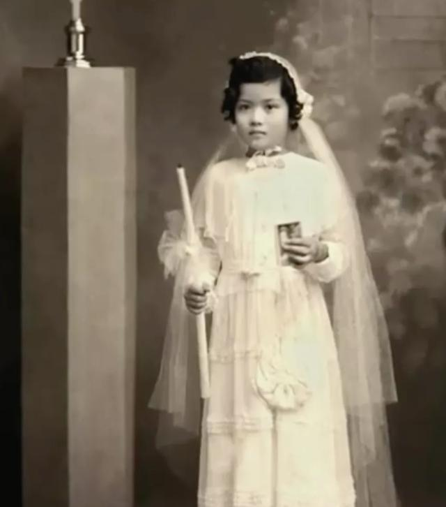 She used to be the first lady of the Philippines, manipulated the ...