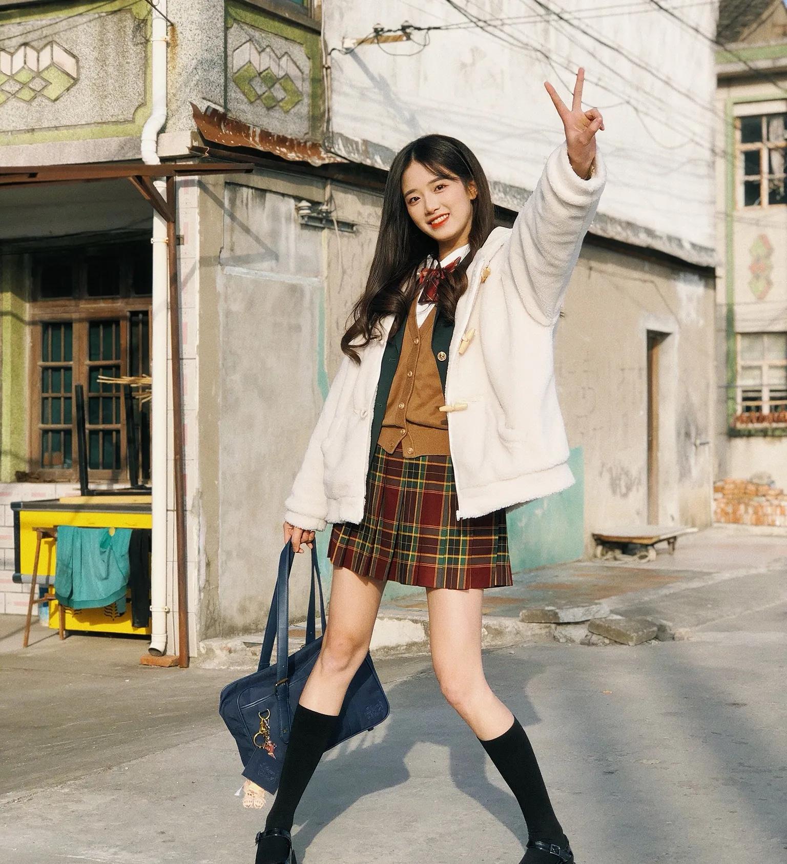 Hu Xin Yin, the Straight Male Killer in Akb - iNEWS