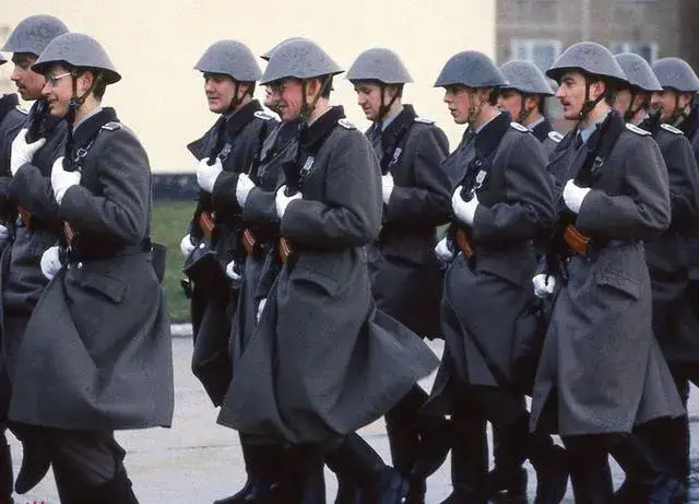 The disappearing German Red Army—Where did the East German Army go ...