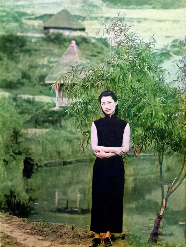 How charming is Miss Zhao Si?After reading these 35 color photos, I can ...