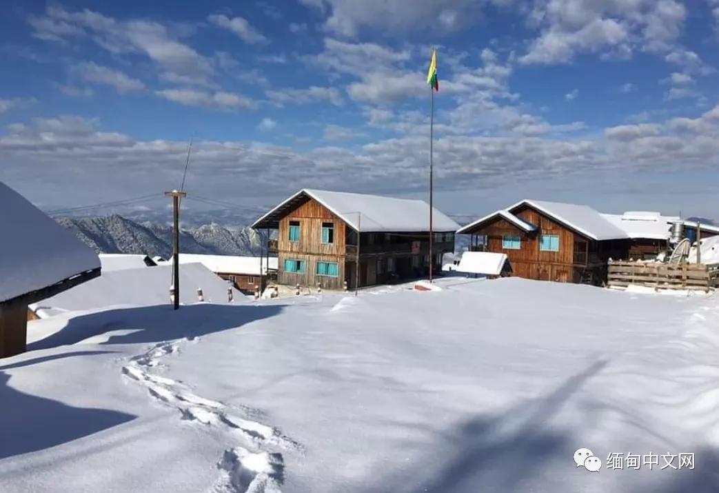 In hot Myanmar, there are areas covered with snow all the year round ...