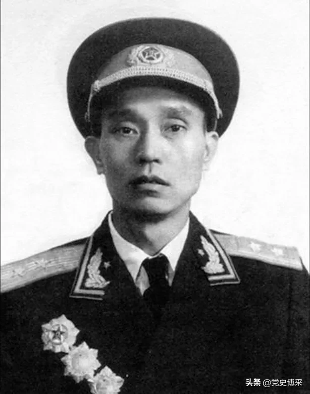 Zhou Zhijian: At the age of 19, he became the commander of the Red Army ...