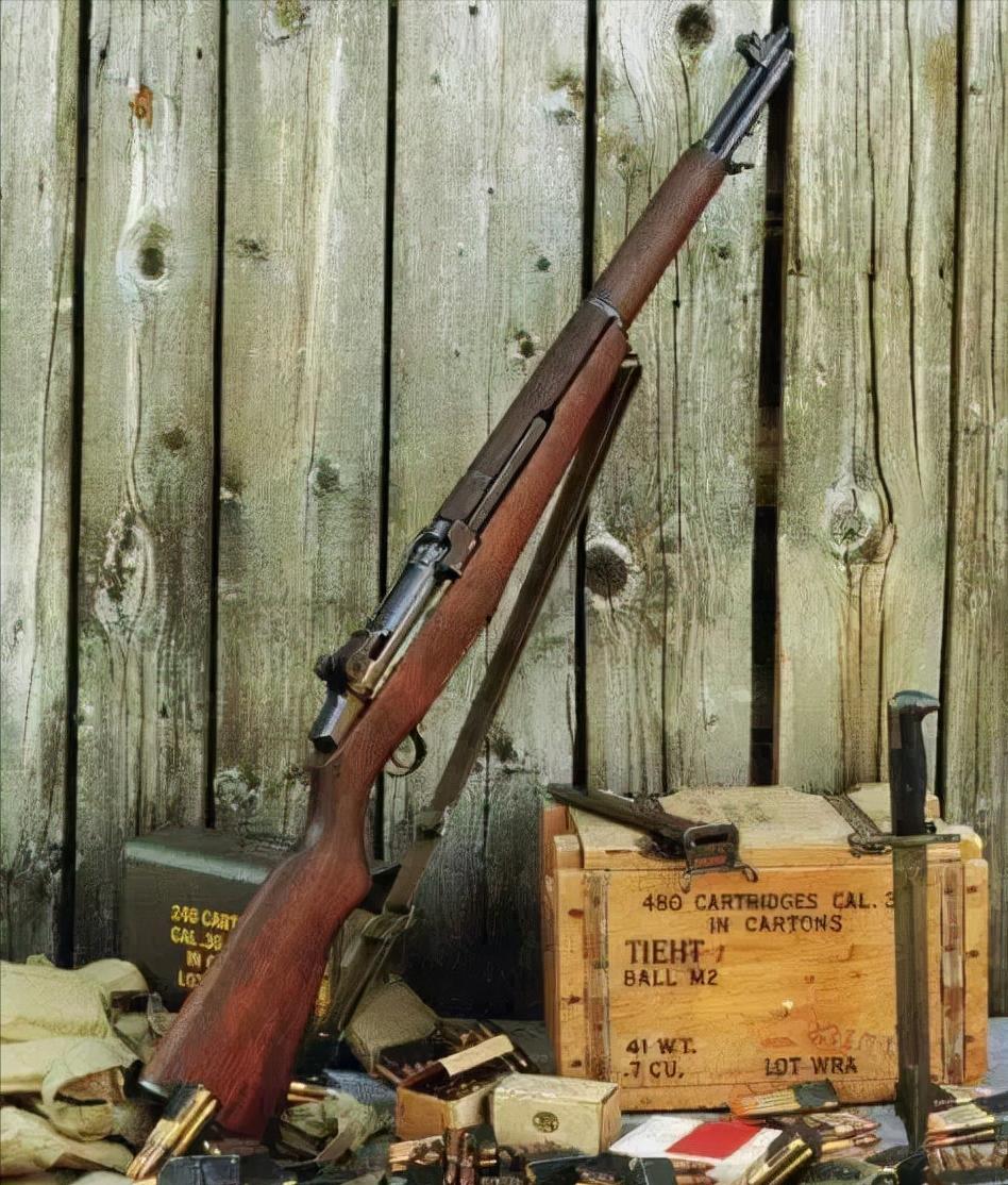 Eight WWII rifles, each of which is a "witness" of history - iNEWS