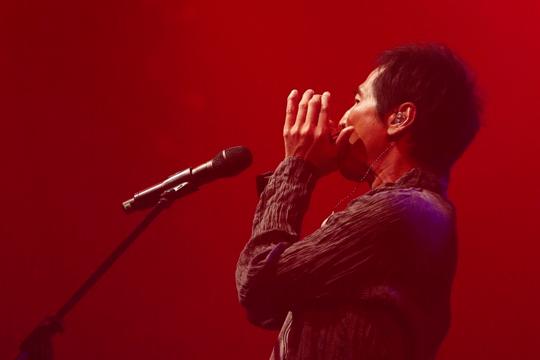 After 8 years, Qi Qin retired again: a generation of legendary singers ...