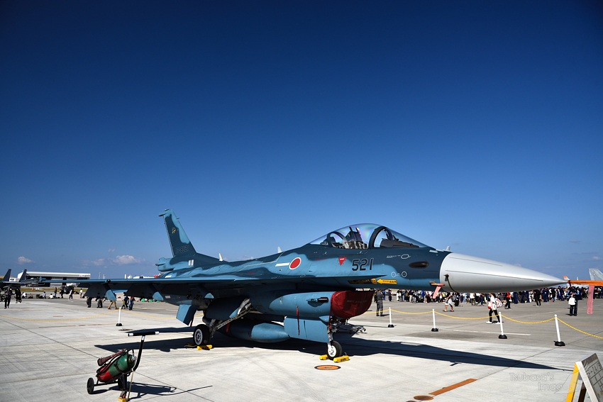 The Japanese are big!Self-developed fighter aircraft formation training ...