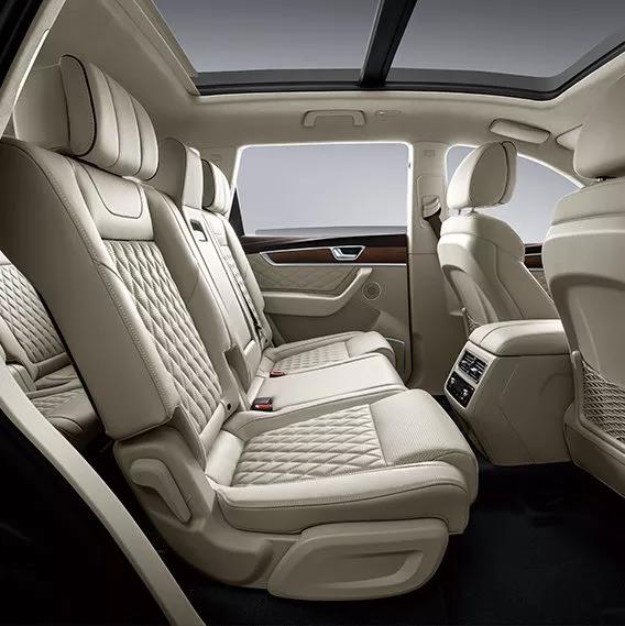 Interpretation of 2022 Hongqi HS7 Upgrade Charm - iNEWS