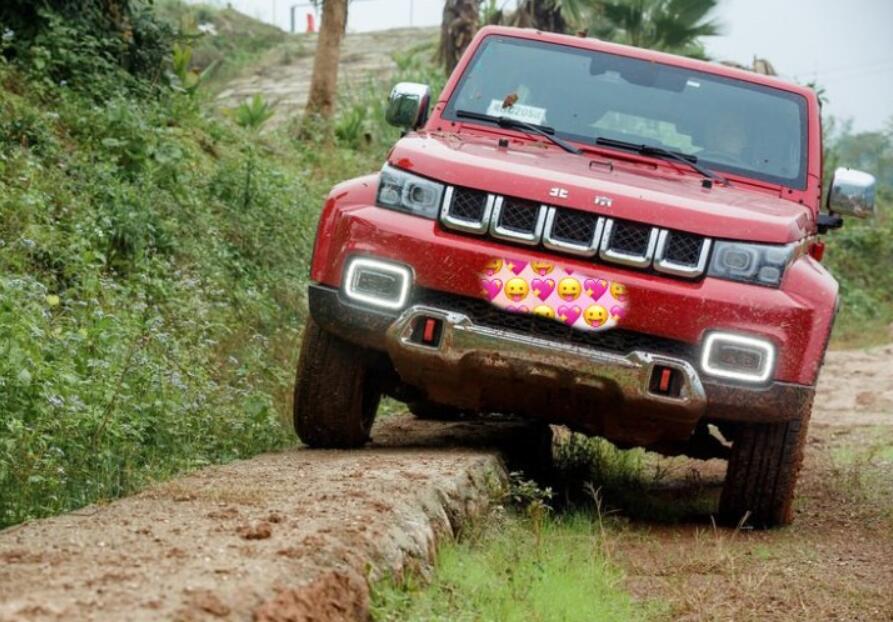 The hardcore off-road BAIC BJ40, which has been on the market for 12 ...