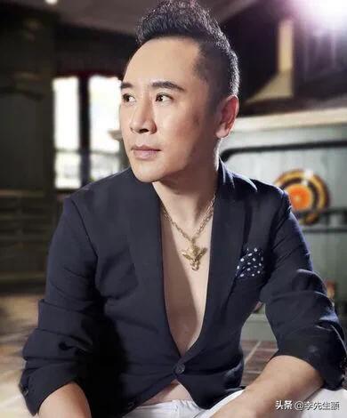 The live broadcast of "Jiang Peng" added by Internet celebrity singers ...