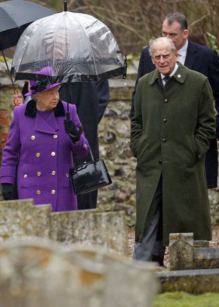 Queen Elizabeth wanted to divorce her husband Prince Philip 63 times in ...