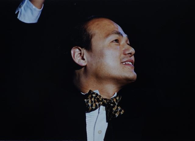 Zhang Xing's high-end places, sing, send the top of the light belt, can ...