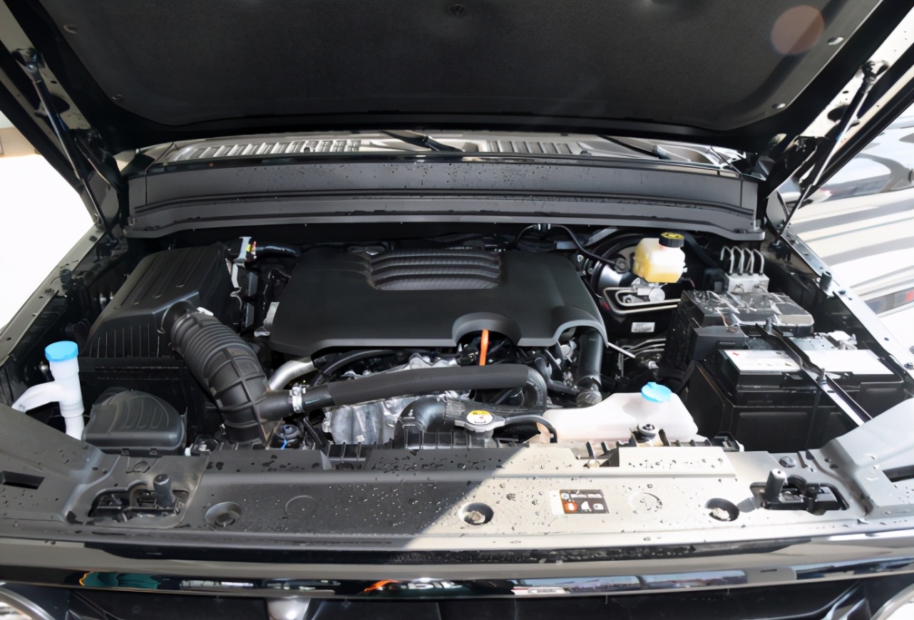 300 tanks become "international models", UAZ OEM into Russia, is ...