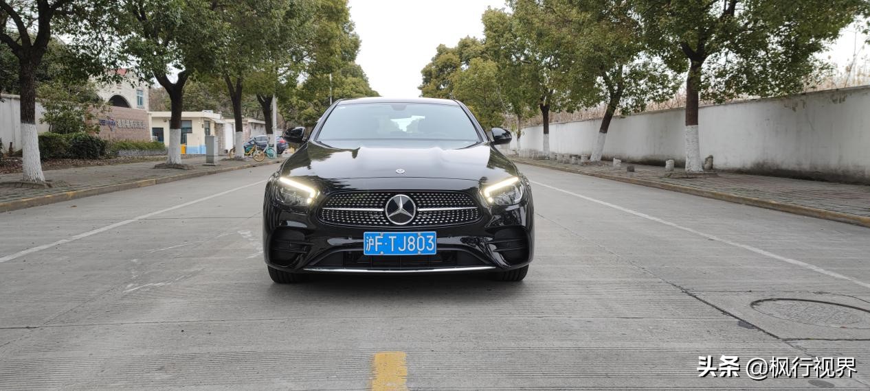 Test drive the new Mercedes-Benz E 260L, I would like to call it ...