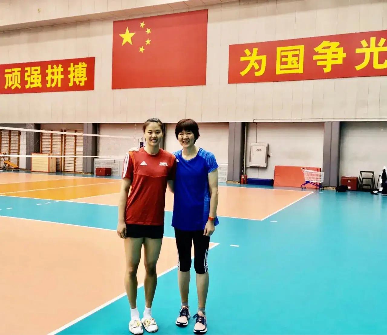 Lang Ping, the hero of thousands of fans - iNEWS