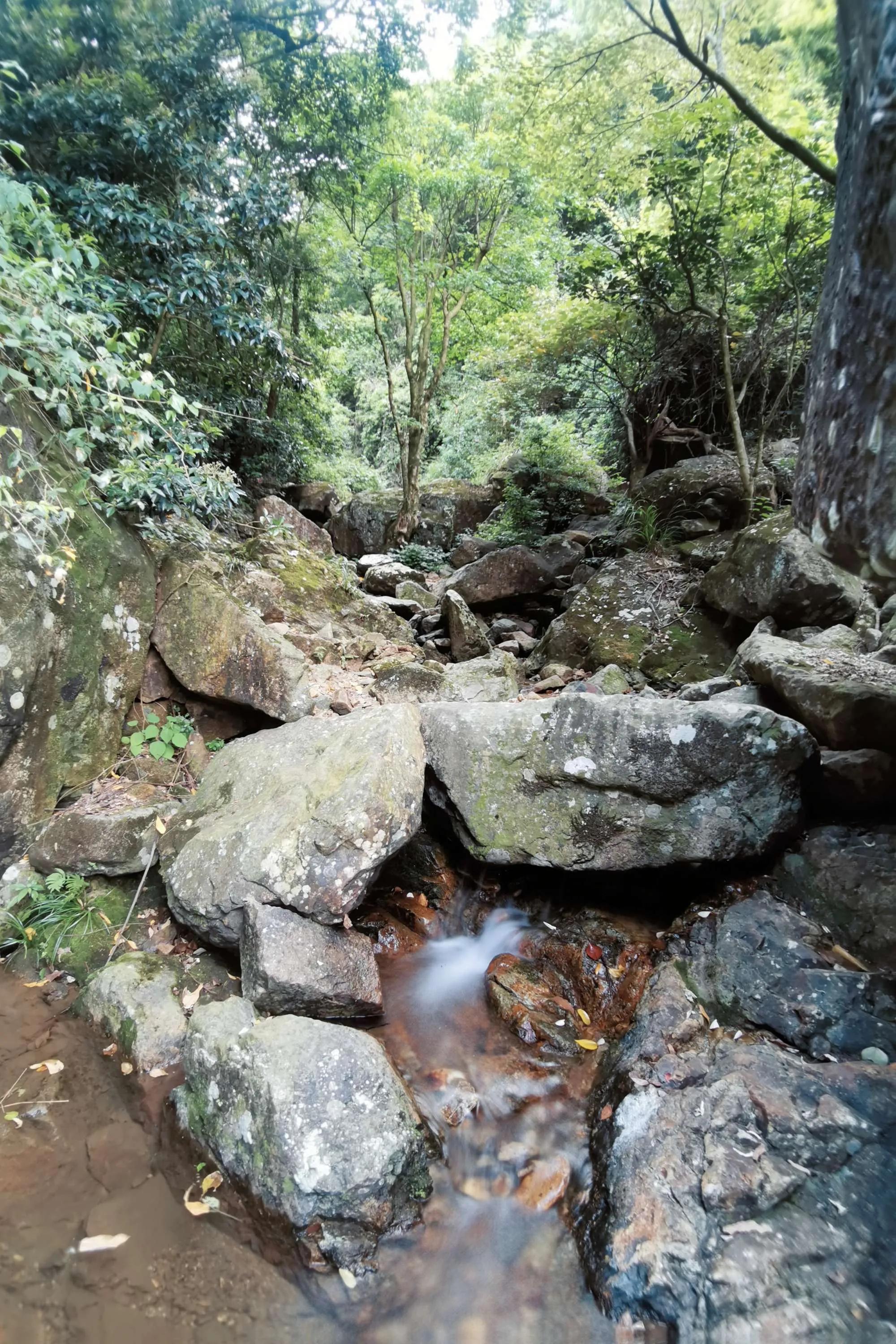 Take you to Fuzhou-the ancient waterway on the cliff's "Red Flag Canal ...