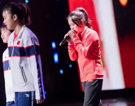 Chen Ruolin, the 14-year-old world champion, recently retired from the ...